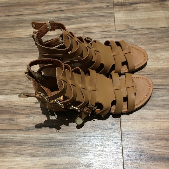 Report | Shoes | Report Gladiator Sandal Womens Size 85 | Poshmark